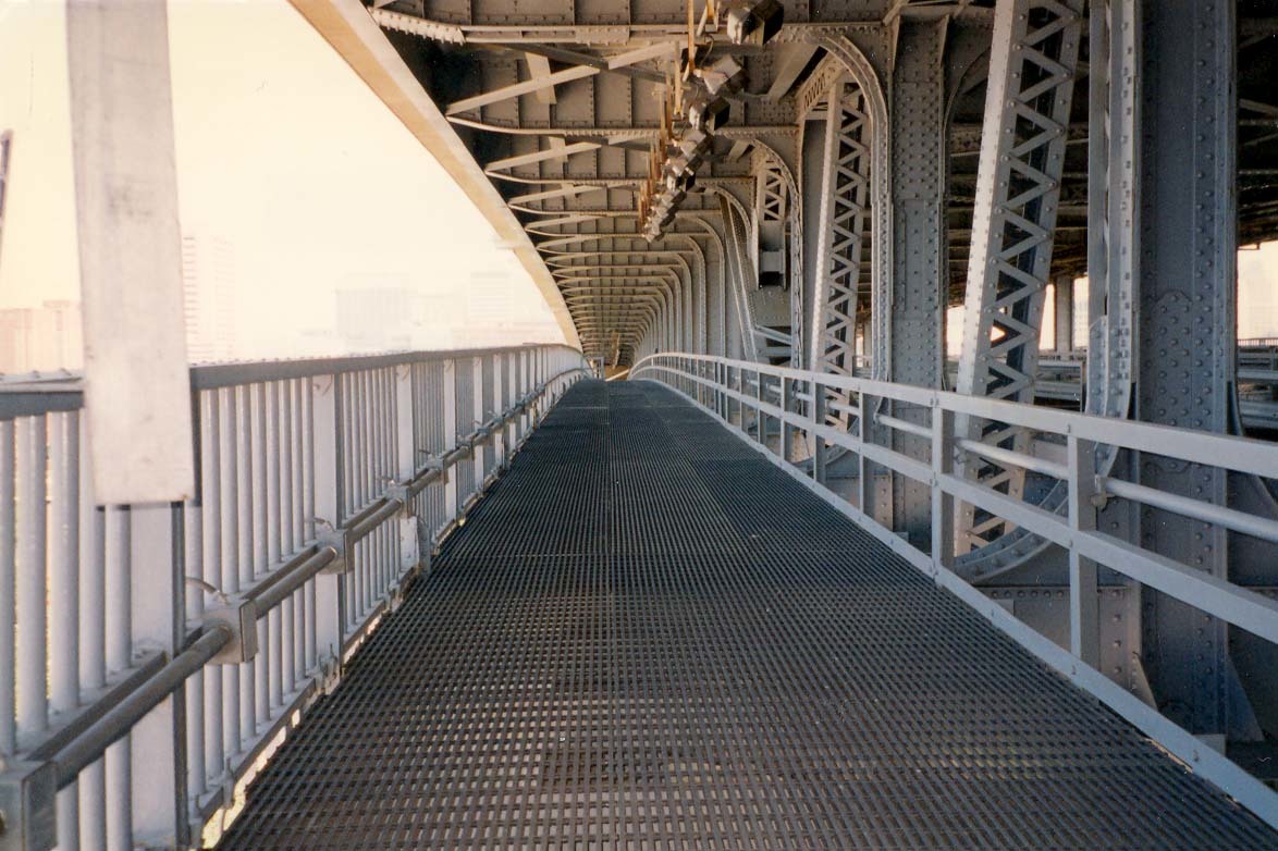 The Benefits of GRP Bridges for Pedestrian and Vehicle Traffic